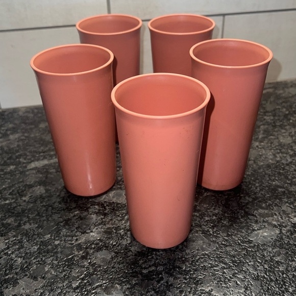 Tupperware | Kitchen | Vintage Pink Drinking Cups By Tupperware 8 Oz In ...